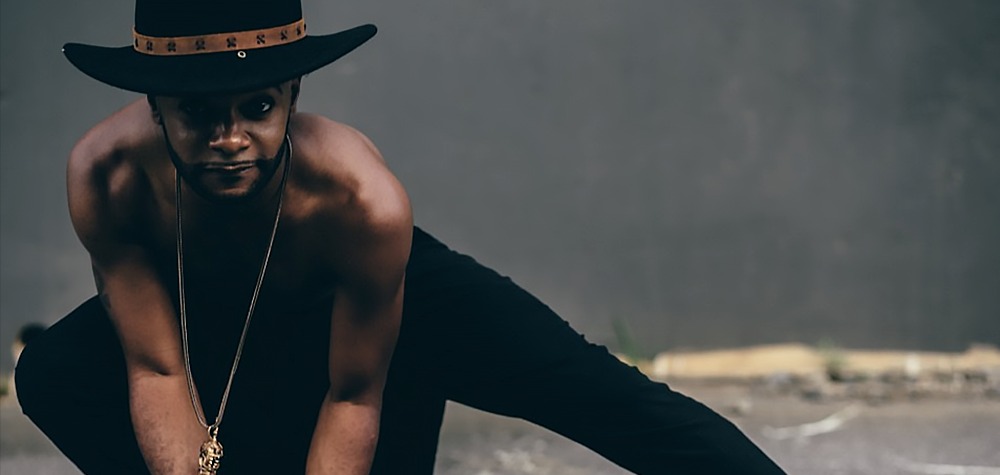 RAHBI and SHANELL makes us “Blush” [Premiere] – EARMILK