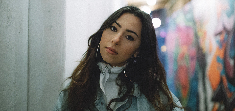 Introducing: Noita with epic debut dark pop EP ‘Pink Noise’ – EARMILK