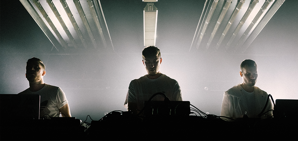 Point Point releases stunning new single “Hands” – EARMILK