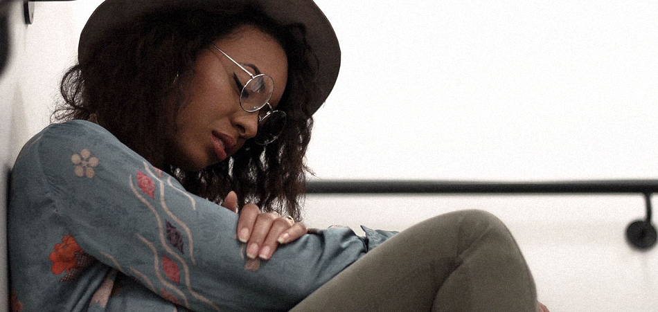 Brook Baili releases debut EP ‘Phases’ – EARMILK