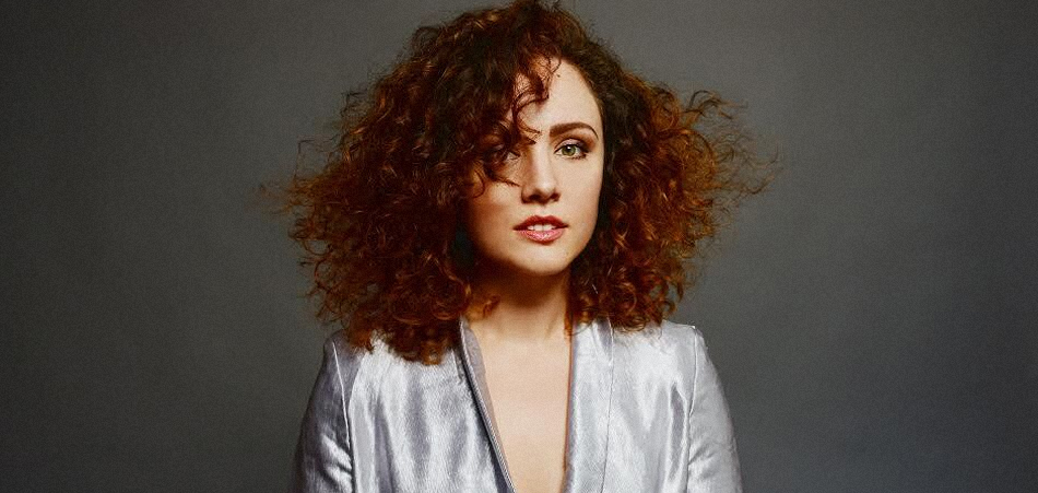 DAANI has a slinky soulful single on her “Two Hands” – EARMILK