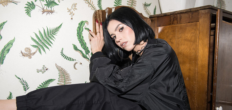 Introducing: laye looks to give the “Goldfinger” to past relationships ...