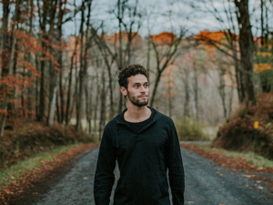 Shadient returns from playing his first DJ set with “COLLIDER” – EARMILK