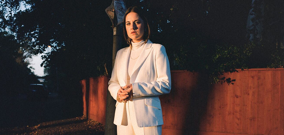 Paige Bea offers cautionary tale with “Burnout” – EARMILK
