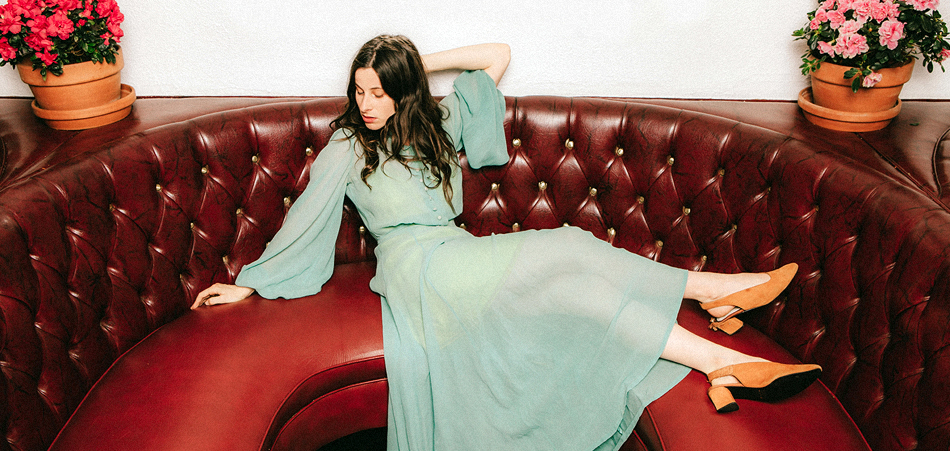Buzzy Lee is our “Sundown Queen” with a bewitching new indie synth-pop ...