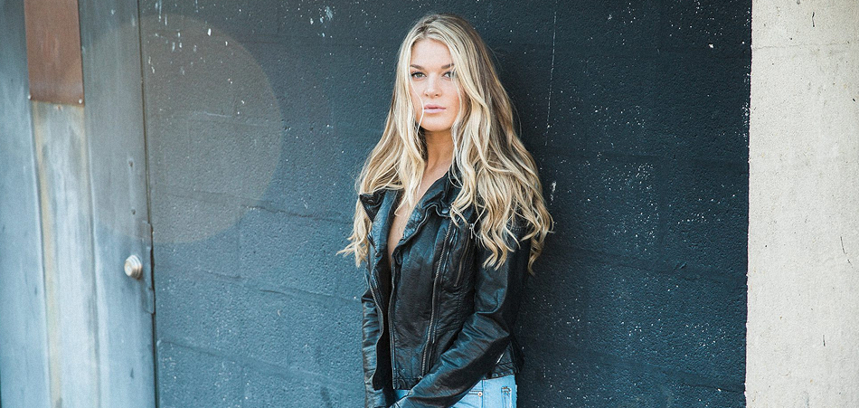 Jillian Steele has “No Expectations” in her glowing new single – EARMILK