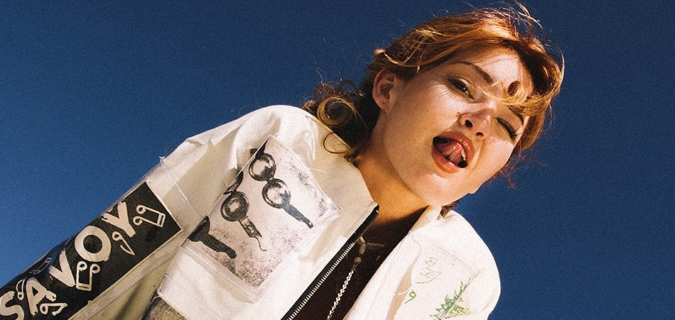 Elley Duhé explores the duality of human nature on “VILLIANS” – EARMILK