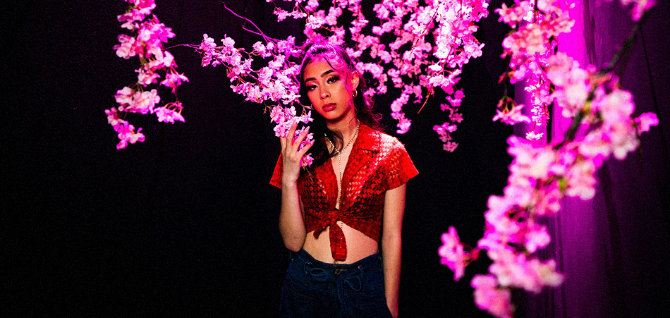 Kiyomi is back with a visual for her new track “Love Me” – EARMILK