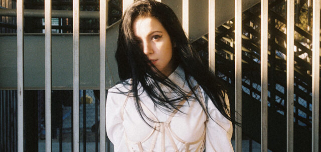 Luna Shadows delivers velvety new single “practice” – EARMILK