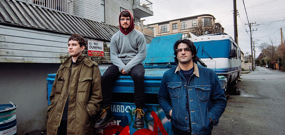 Freak Heat Waves unveil hauntingly psychedelic "Dripping Visions" - EARMILK