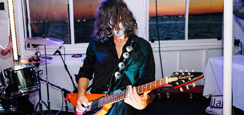 Delicate Steve offers “Some Hope” on new single [Video] – EARMILK