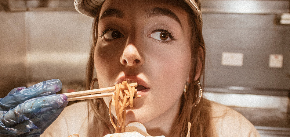 Flo Gallop reminds us what it’s like to be “21” in relatable new single ...