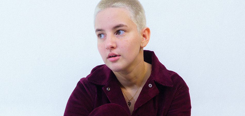 Heather Rivas is falling deep in new single “Think of Me” – EARMILK