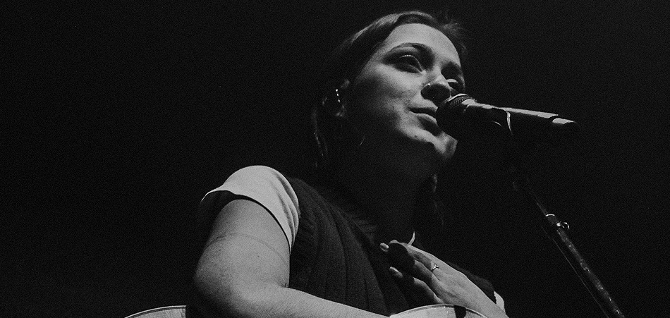 Get to Know: Lizzy McAlpine [Interview] – EARMILK