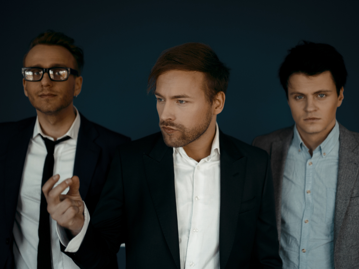 LSDREAM delivers psychedelic bass gem “Spaceship” featuring Meredith ...