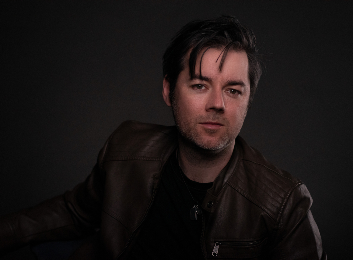 Rob Lea reminds us to celebrate our differences on “Freak” – EARMILK