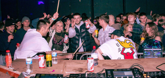 4am Kru explore the renaissance of old-school rave on “Pianos Raining ...