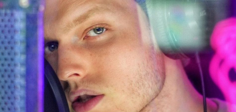 BLAKELOGANX returns with a bonding rap anthem “No Games” – EARMILK