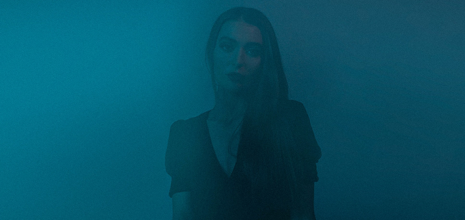 Isla Rose shares visuals for “I’m Sorry” [Video] – EARMILK
