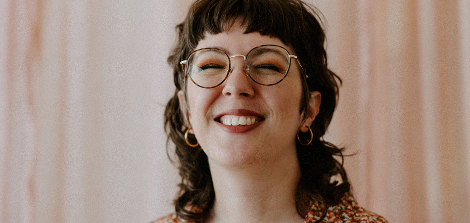 Shannon Chapman releases wholesome visuals for “Playing Games” [Video ...