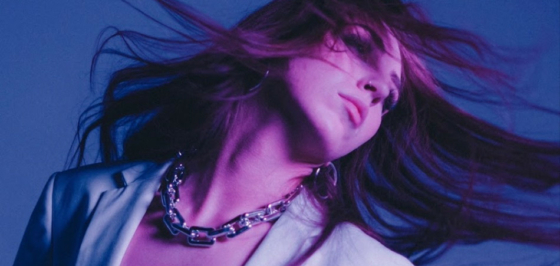 Kami Kehoe shares her debut full-length album ‘DRAMA QUEEN’ – EARMILK