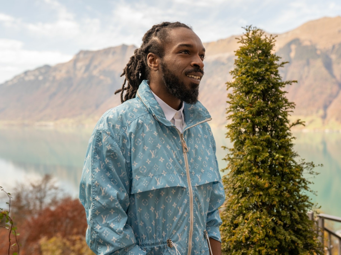 Kami Kehoe shares her debut full-length album ‘DRAMA QUEEN’ – EARMILK