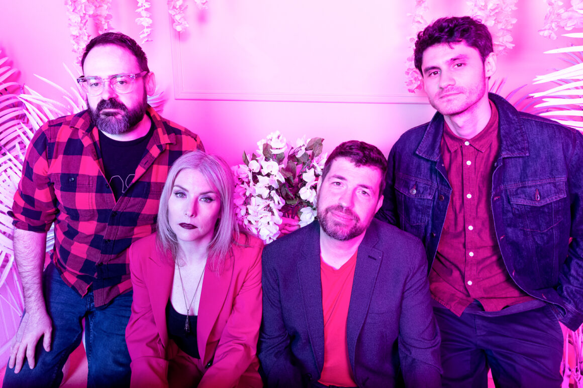 Le Big Zero tease out moments of tension on ‘At Arm’s Length’ – EARMILK