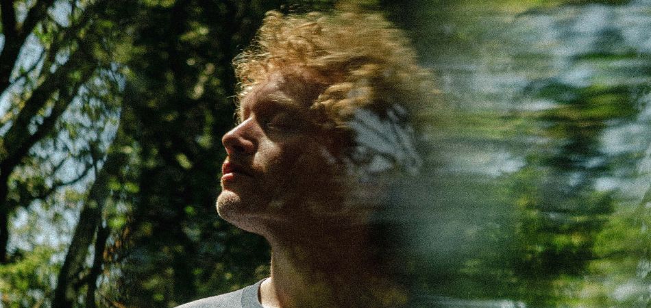 Samuel Blaney unveils enchanting debut single “Ember” – EARMILK