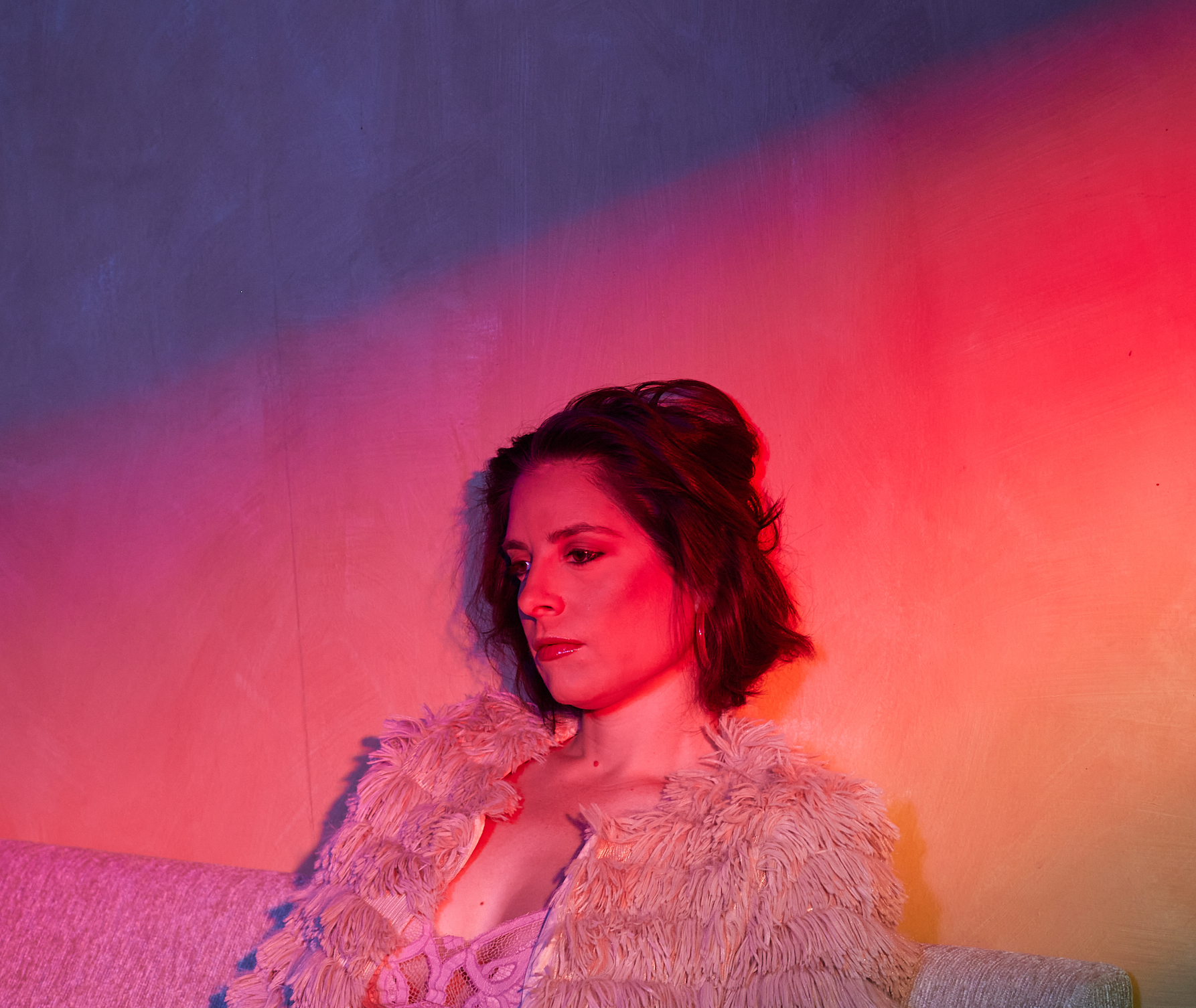 Alt-pop artist LOUIZA shares her new track, “The One You Lost” – EARMILK
