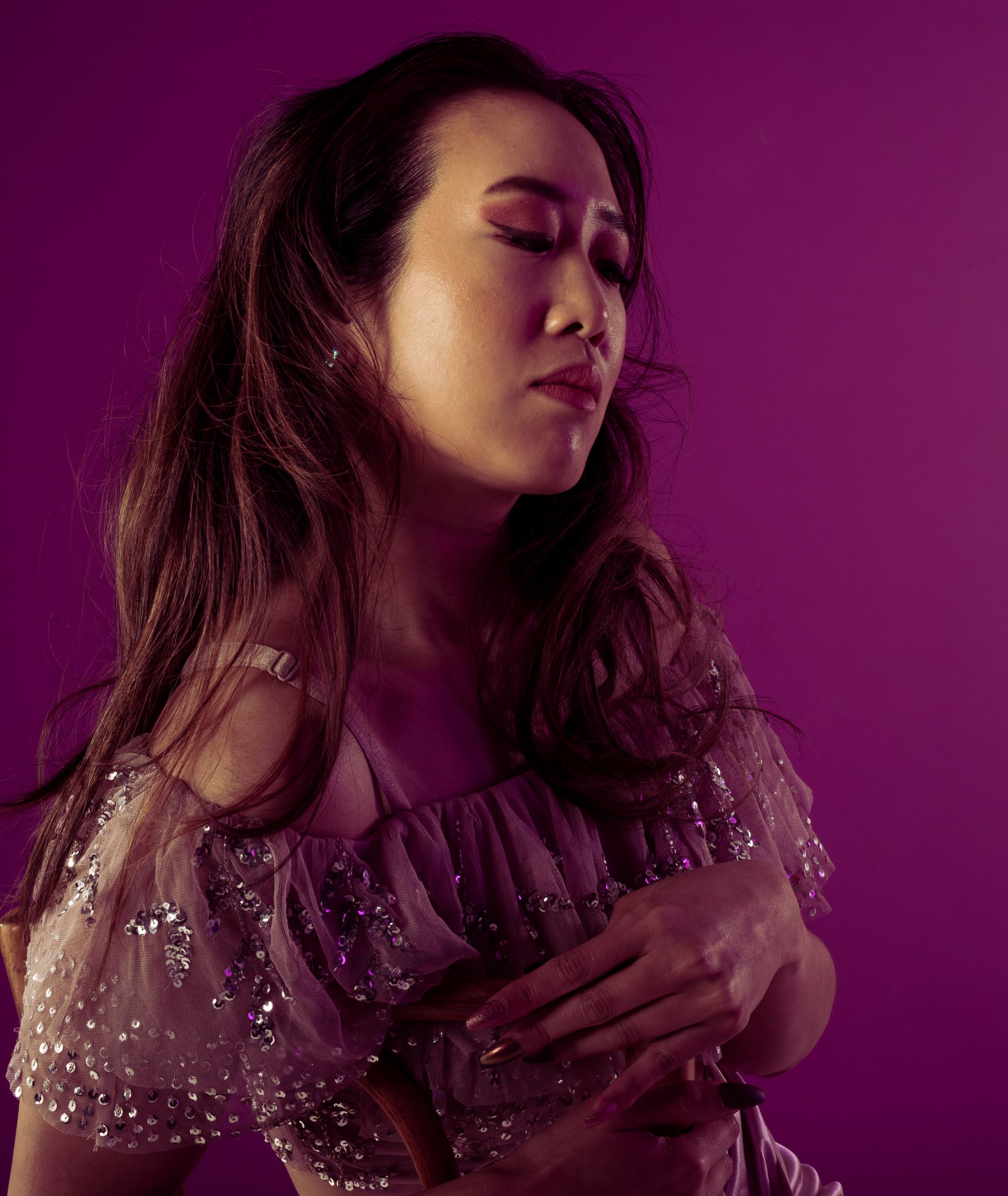 Indie pop star Sharl shares a hauntingly catchy music video, “Changed ...