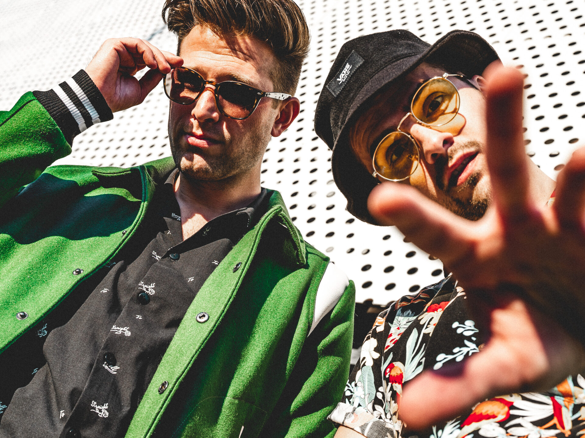 Jamie Beale releases studio video for his track “Cherry Cola” – EARMILK