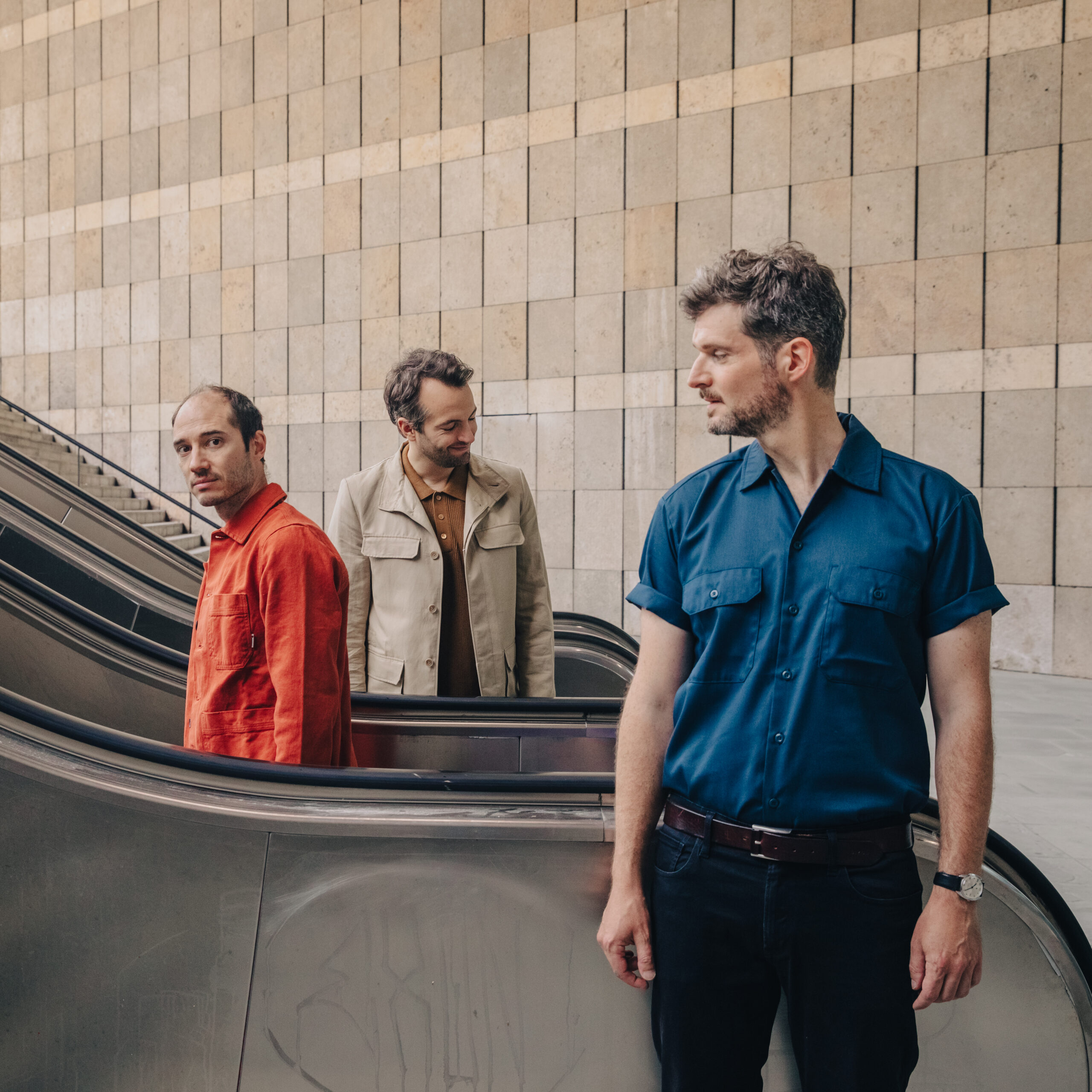 Exsonvaldes captures a chaotic vision of today’s world on “Party People ...