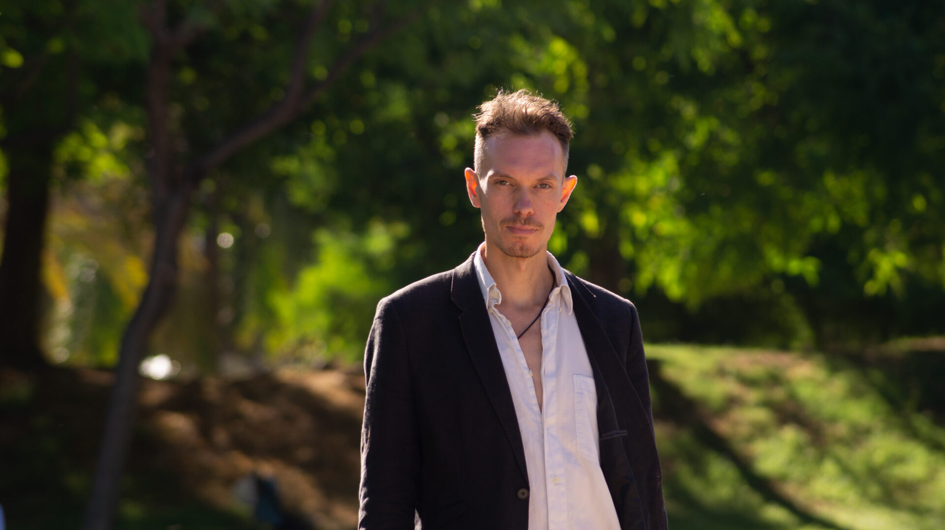 Daniel de Boer shares his latest album ‘Out of Shadows’ [album] – EARMILK