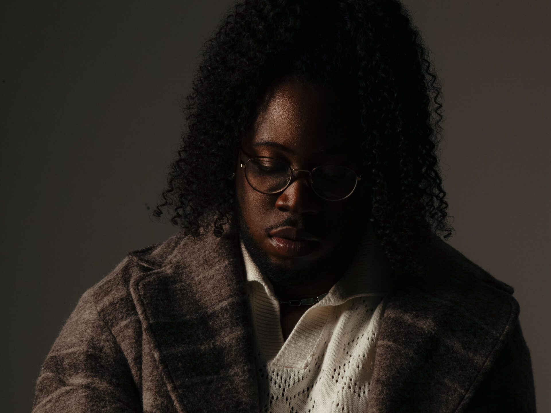 Coleman Hell's "2 Heads" is almost too catchy - EARMILK