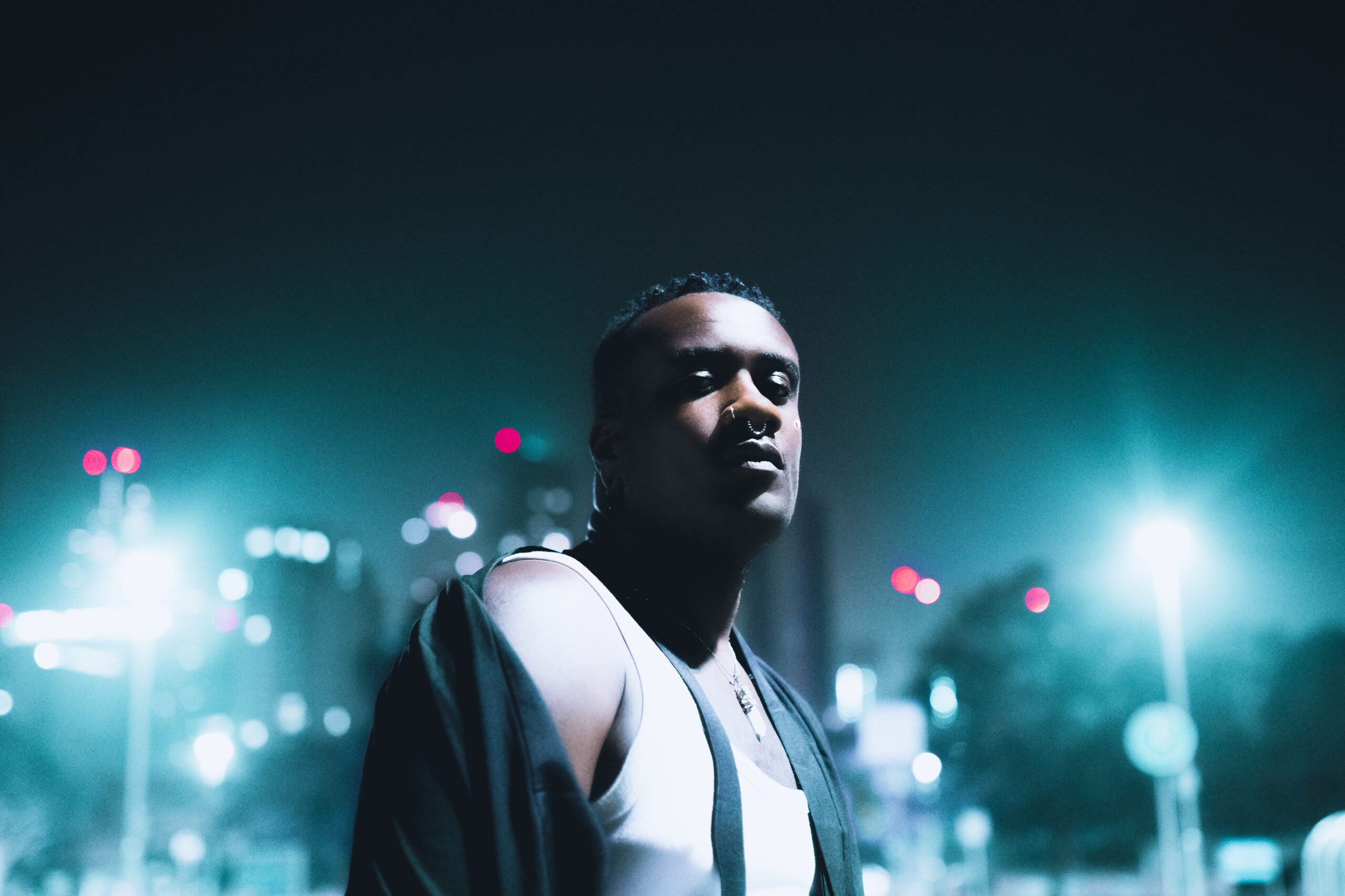 WALWIN breaks through a façade on “Halo” – EARMILK