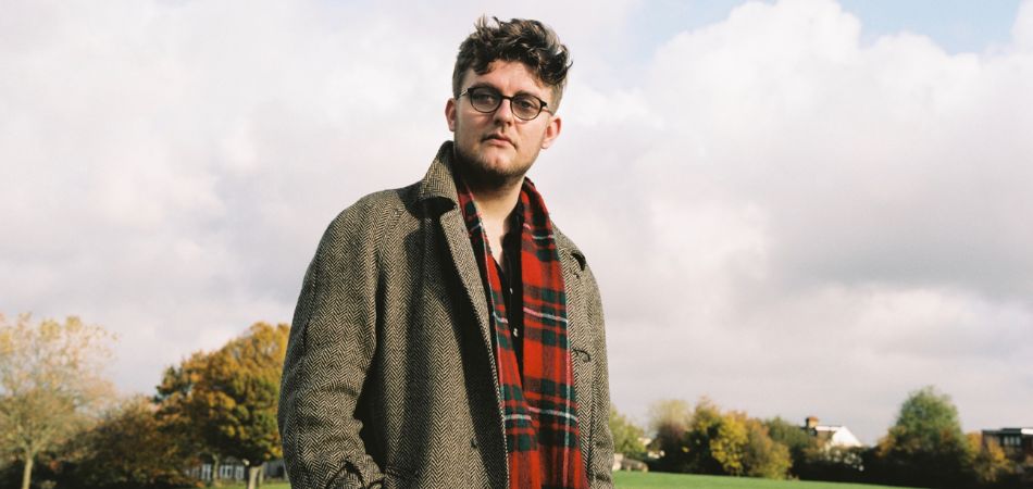 Jim Bell gets reflective on “22 Years Old” – EARMILK