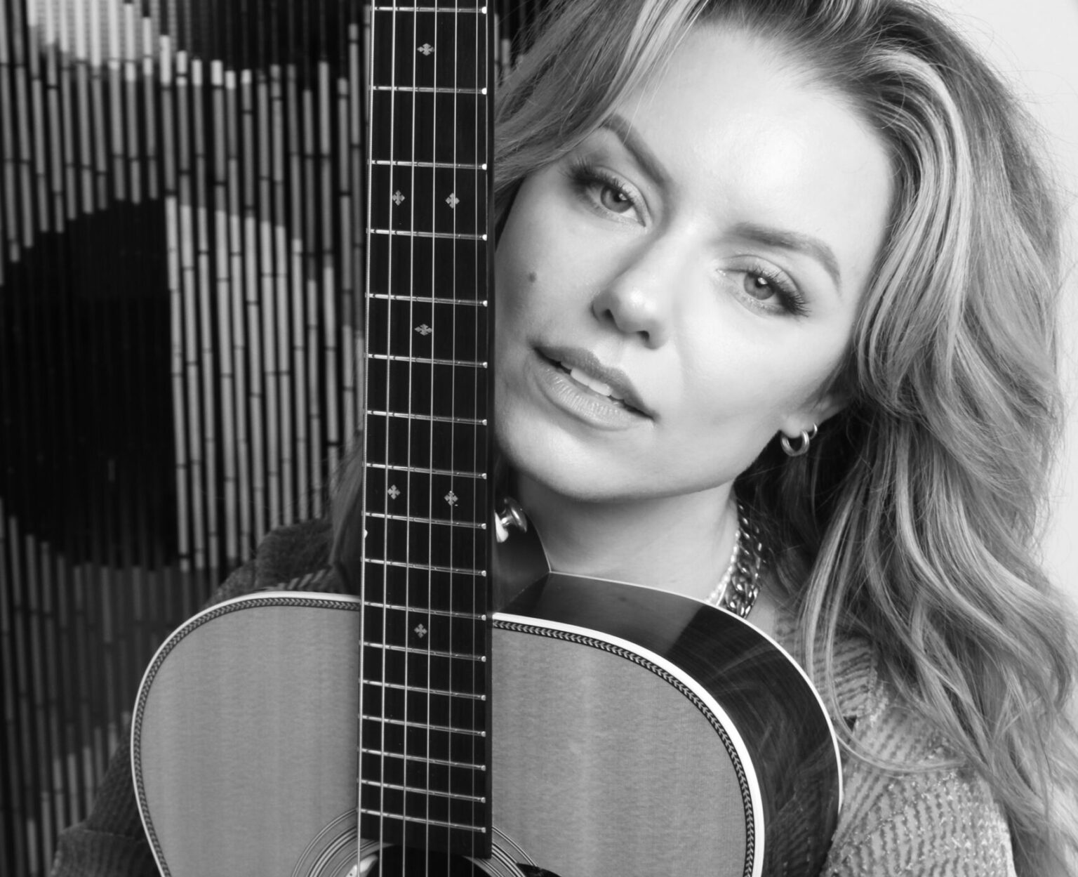 Therese Curatolo drops a raw and relatable anthem “Everything Hurts ...