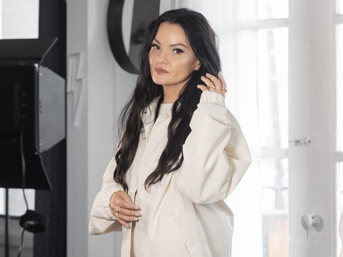 Vindigo spikes senses with new single “Subway” – EARMILK