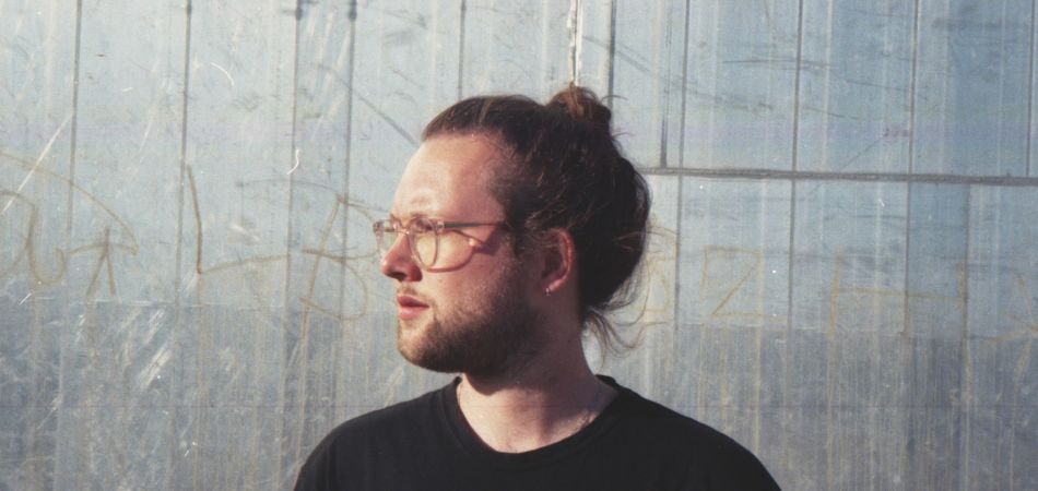 Erik Buschmann reveals transcendent EP ‘A Bitter Mess’ – EARMILK