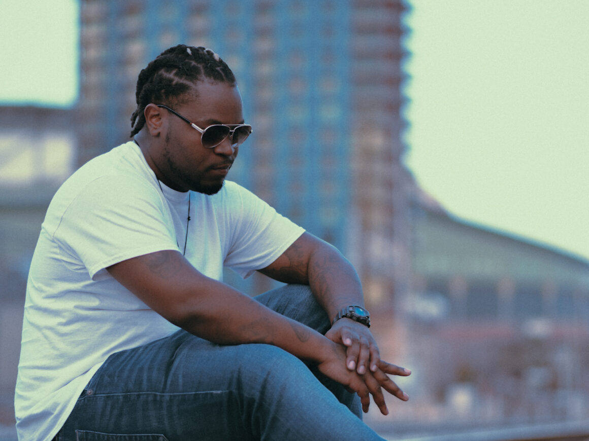 Derek Rhodes teams up for a club killer with Reid Stefan and Juicy J ...