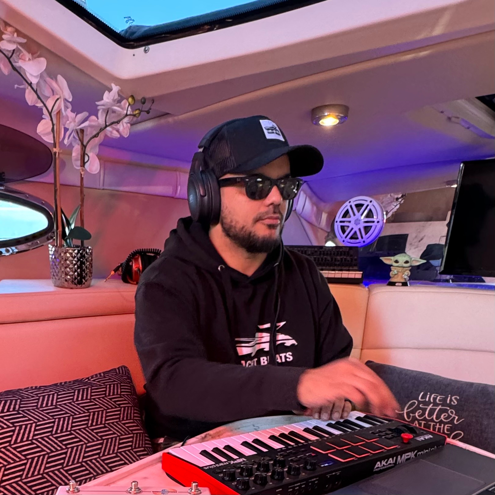 Yacht Beats takes us for a trip in ‘Lofi Ocean Vol 1’ – EARMILK