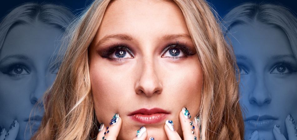 Holly Riva explores identity on “Labyrinth (Mask Of Me)” [Video] – EARMILK