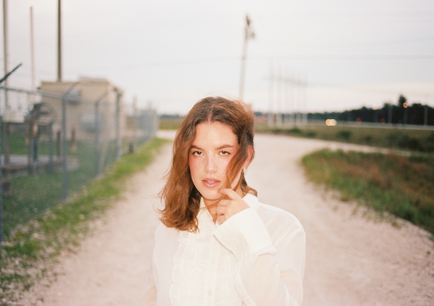 Nicole Zignago contemplates time in “26 (Ni Tarde, Ni Temprano)” – EARMILK