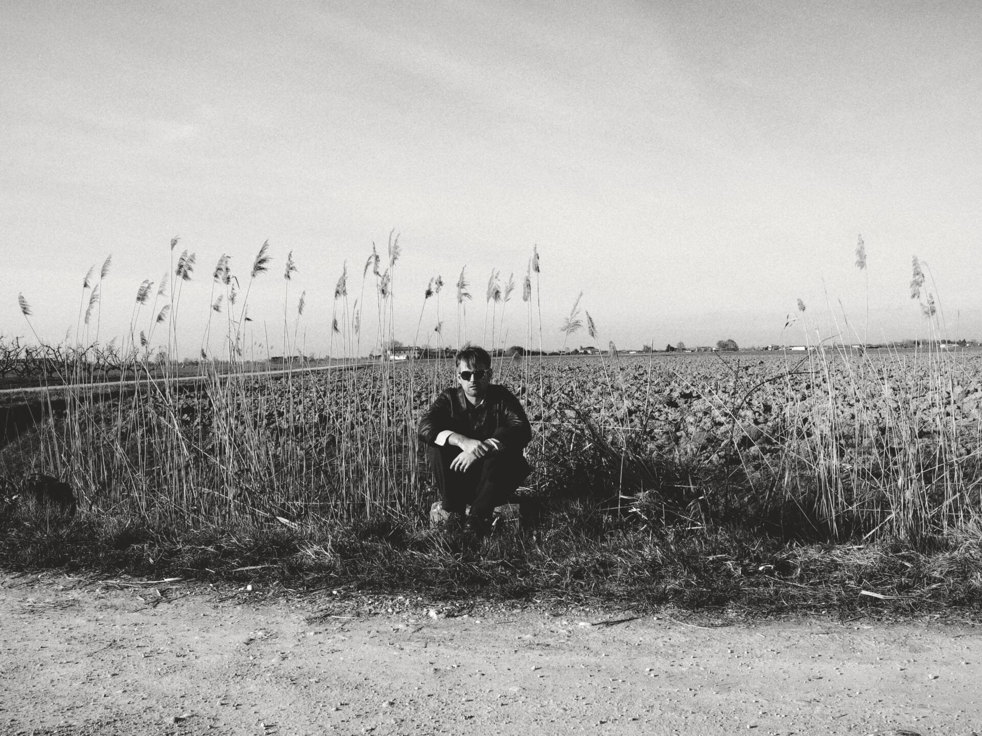 Sepp Osley shares revolutionary pop anthem “Sing” – EARMILK