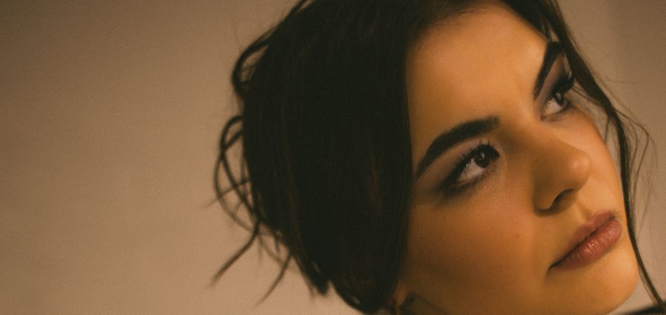 Nia Shares alluring debut “111” – EARMILK
