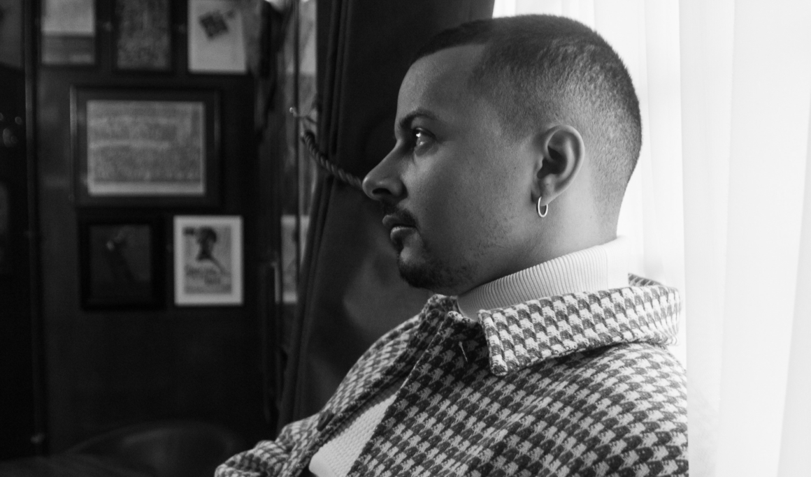 Roseland En Why Cee delivers soul-stirring debut album ‘B-Side Soul’ – EARMILK