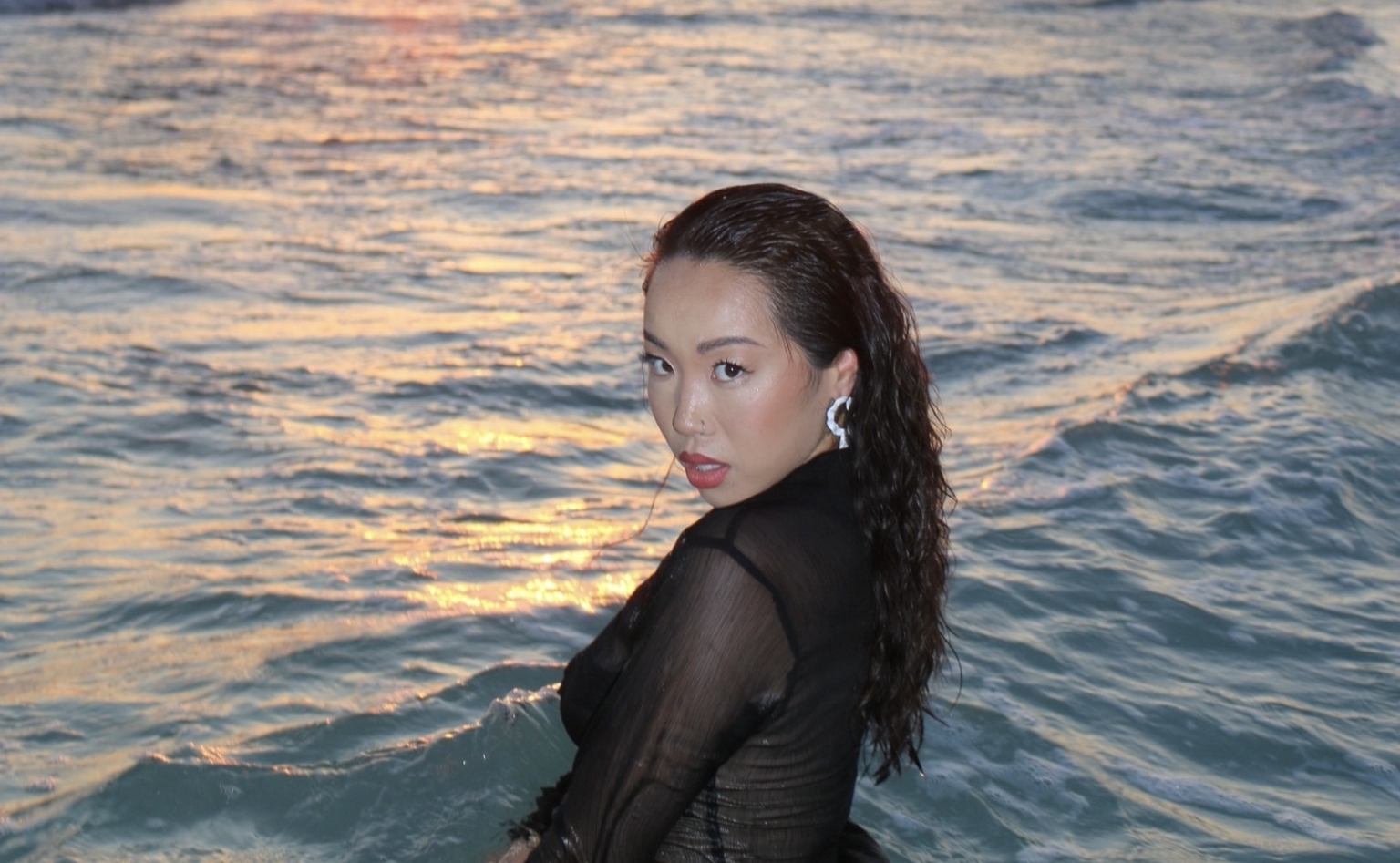 HELANG celebrates her success with the ‘Life is Music’ EP ahead of ...