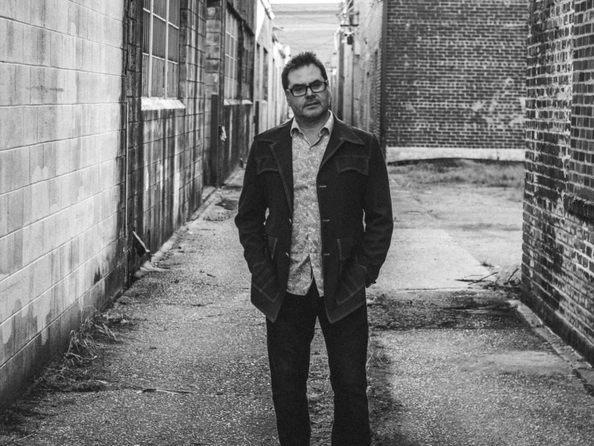 Country singer Kevin Smiley shares debut music “Paralyzed” [ Music ...