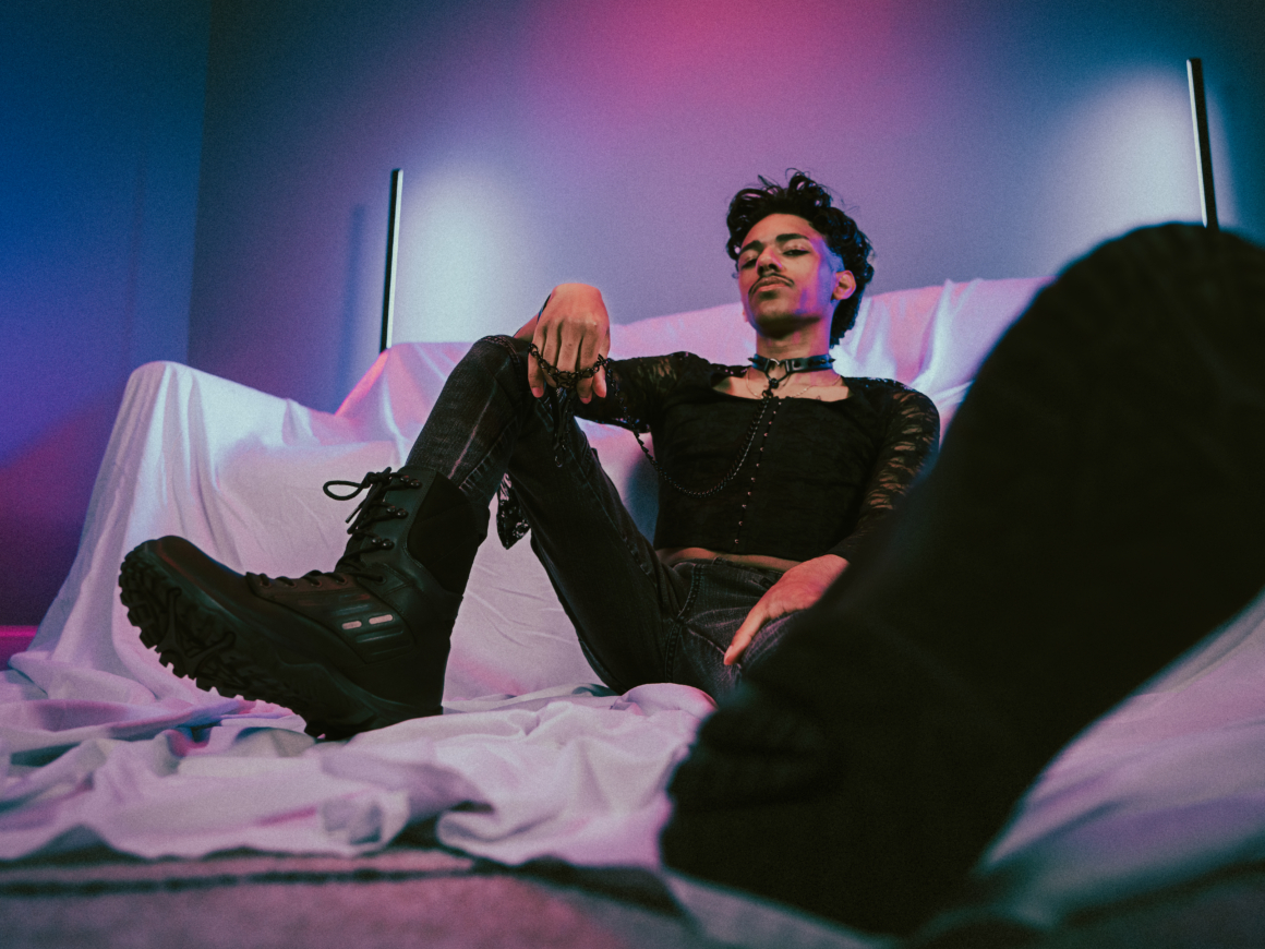 Wyn Starks reveals a deep story in his new single “Who I Am” [Video ...