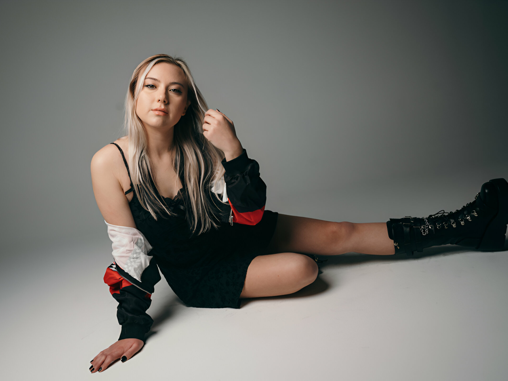 Jeremy Aaron is feverish with feeling on “I Can’t Find a Reason” – EARMILK